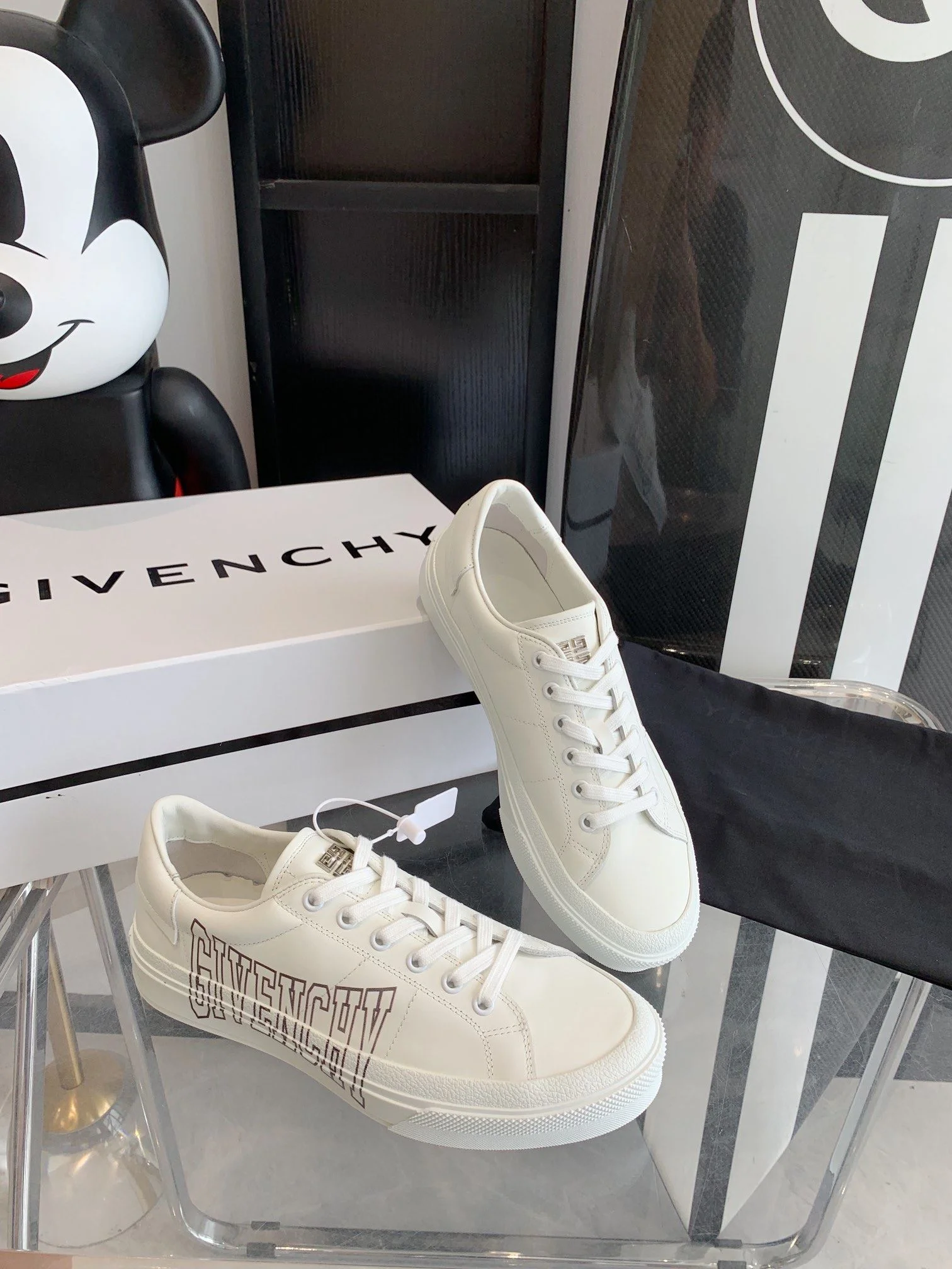 Factory-made Givenchy Shoes