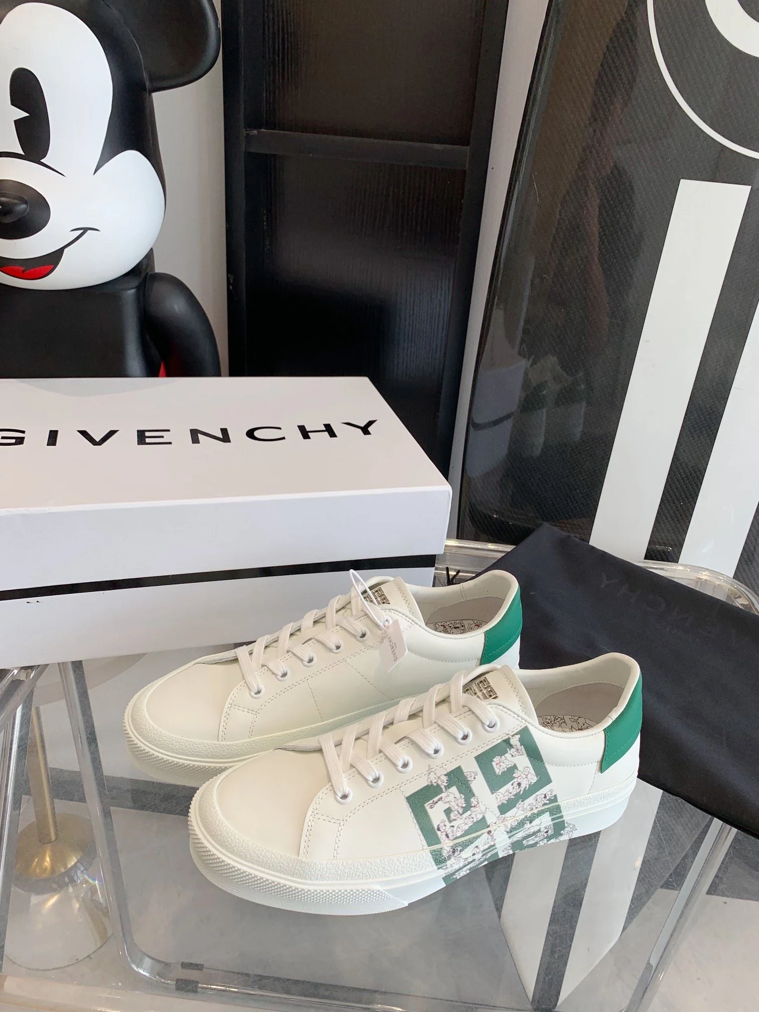 High fidelity Givenchy Shoes