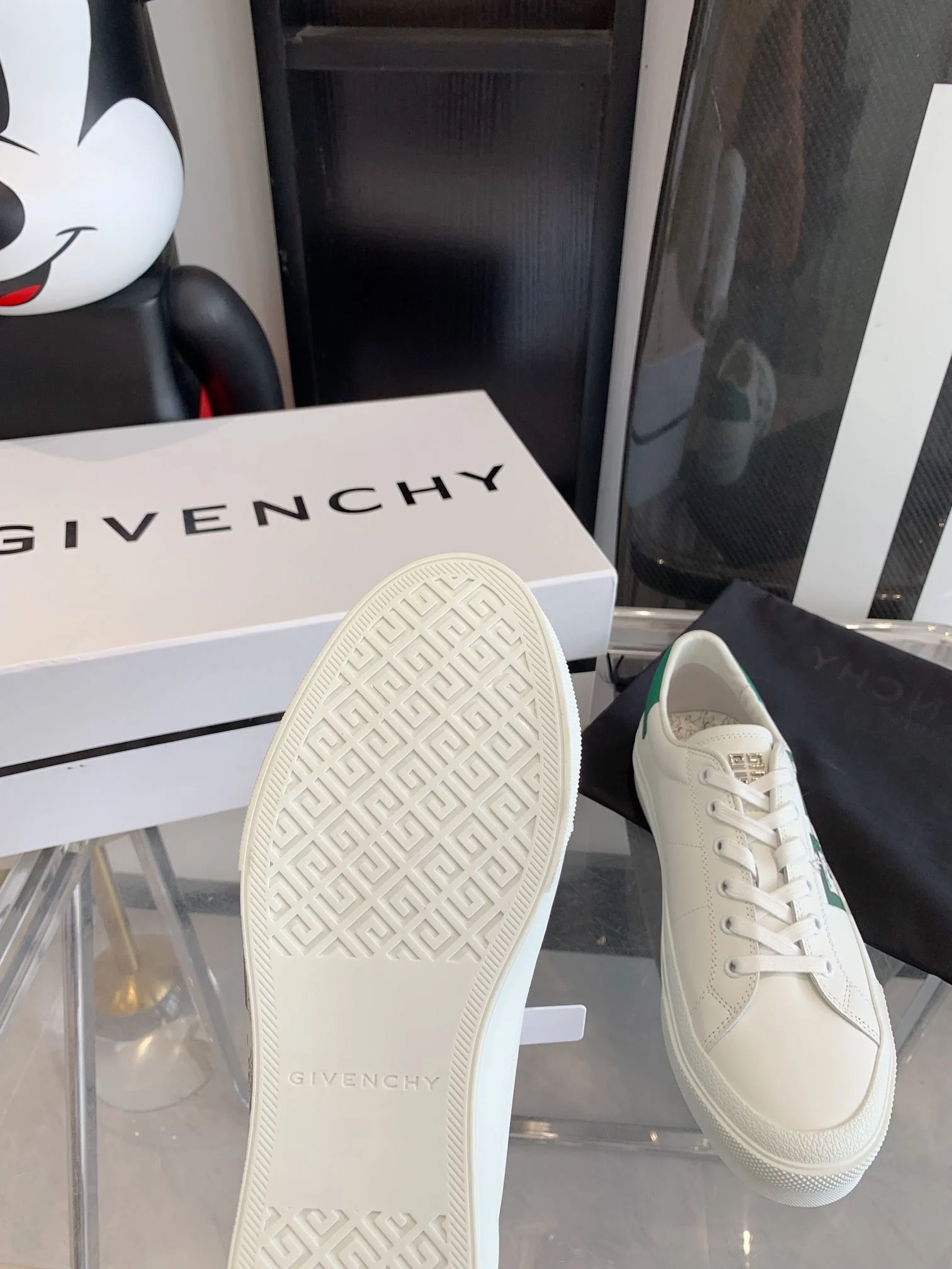 High fidelity Givenchy Shoes