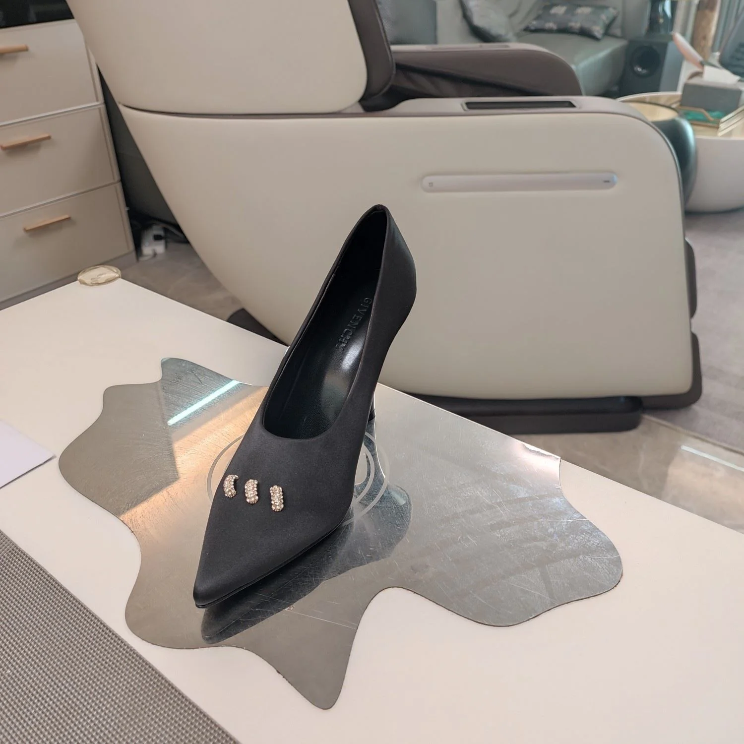 High accuracy Givenchy Shoes