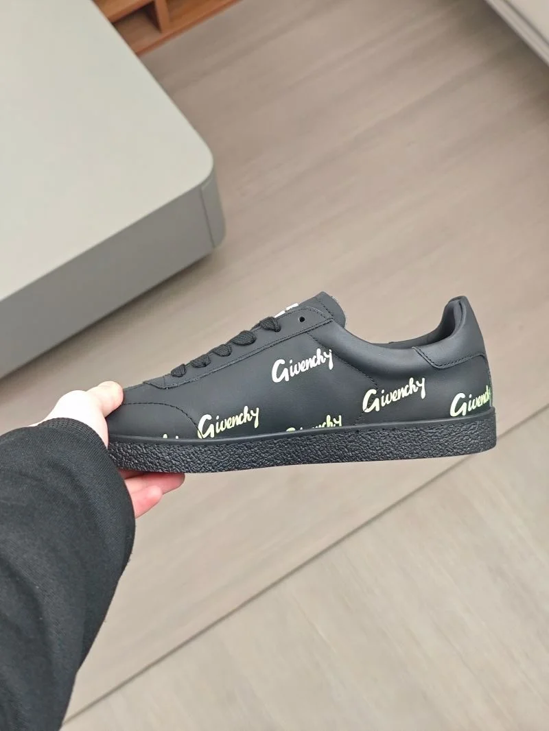 High accuracy Givenchy Shoes