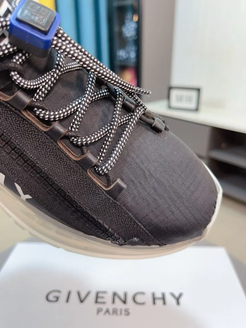 Low-cost Givenchy Shoes