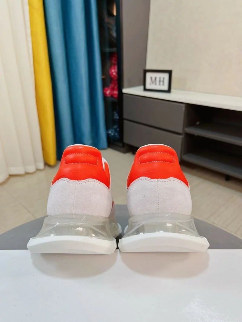 Accurate model Givenchy Shoes