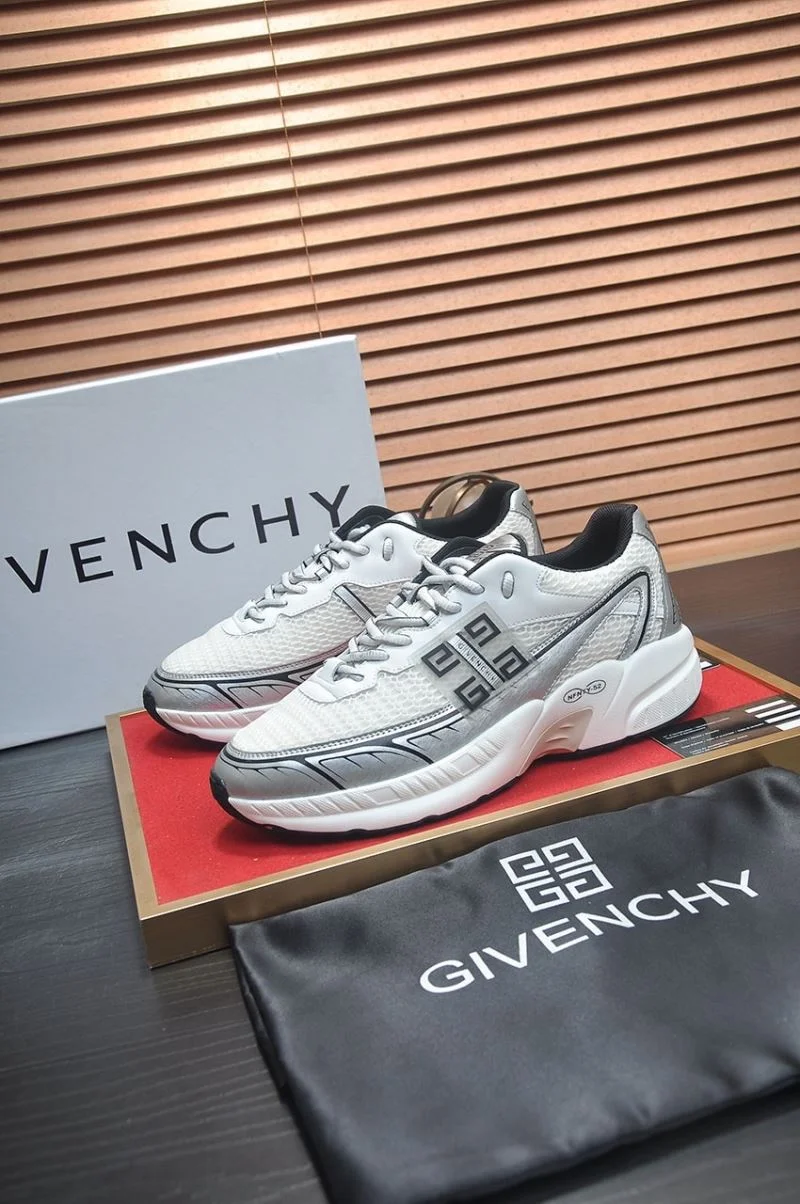 Top mirror Givenchy Shoes