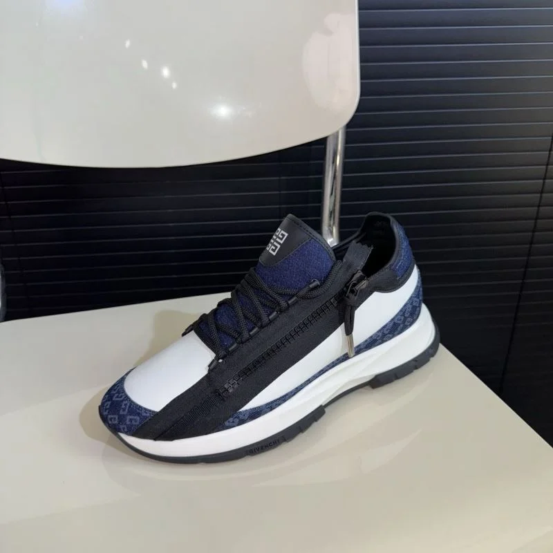 Accurate model Givenchy Shoes