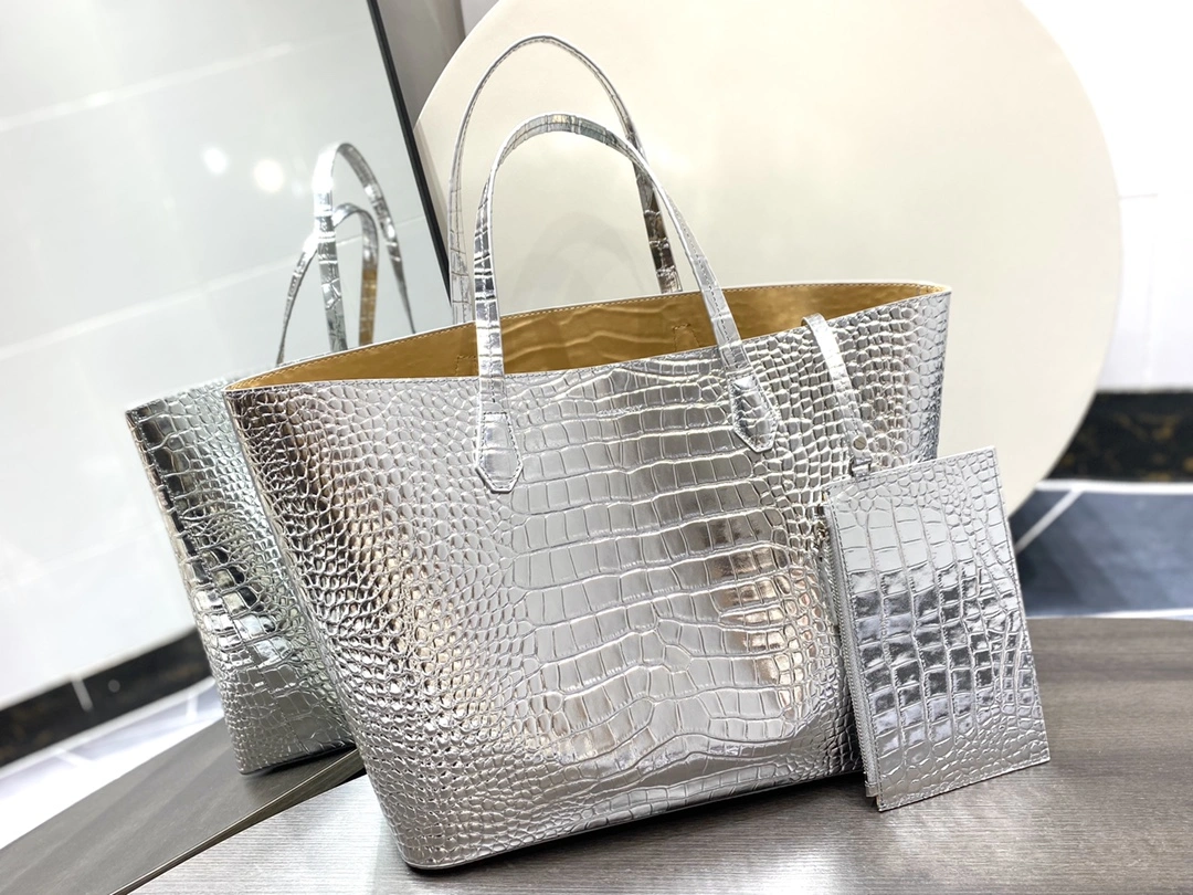 Discounted Givenchy Shopping Bags
