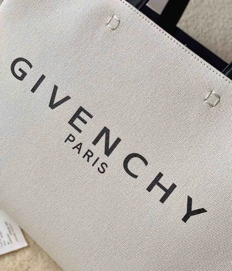 Top mirror Givenchy Shopping Bags