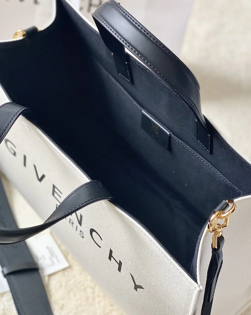 Top mirror Givenchy Shopping Bags