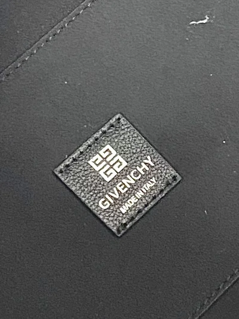Discounted Givenchy Shopping Bags