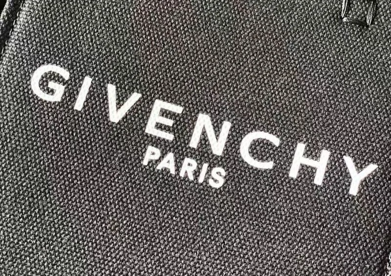 Low-cost Givenchy Shopping Bags