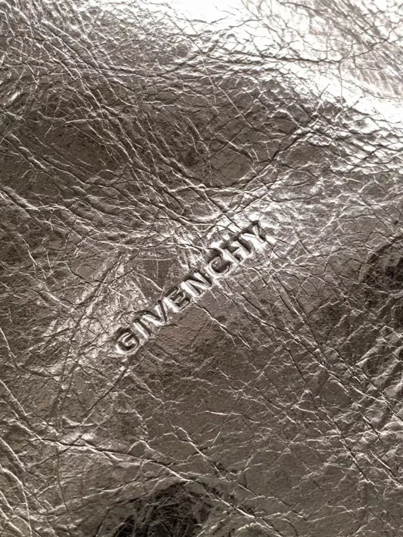 Low-cost Givenchy Shopping Bags