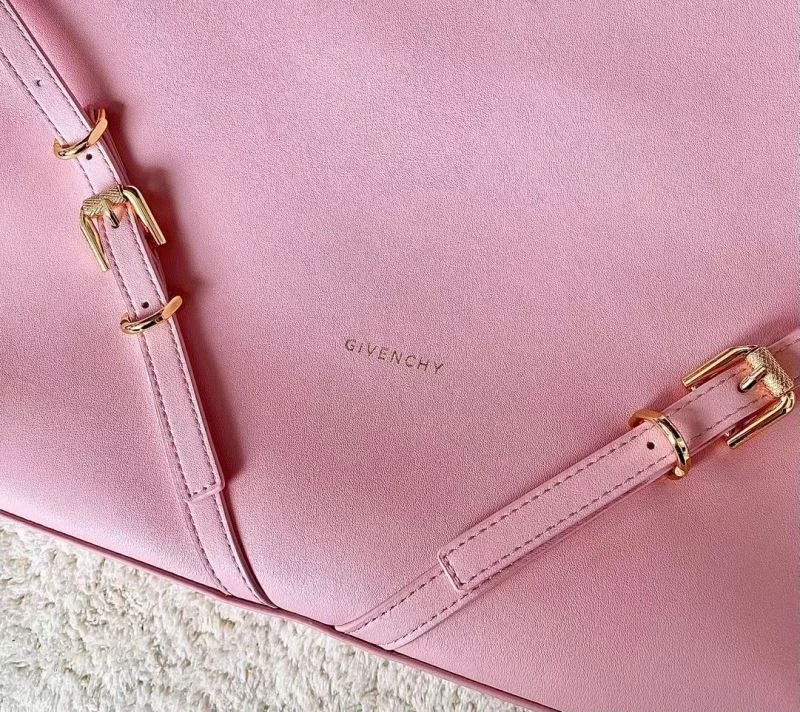 High fidelity Givenchy Shopping Bags