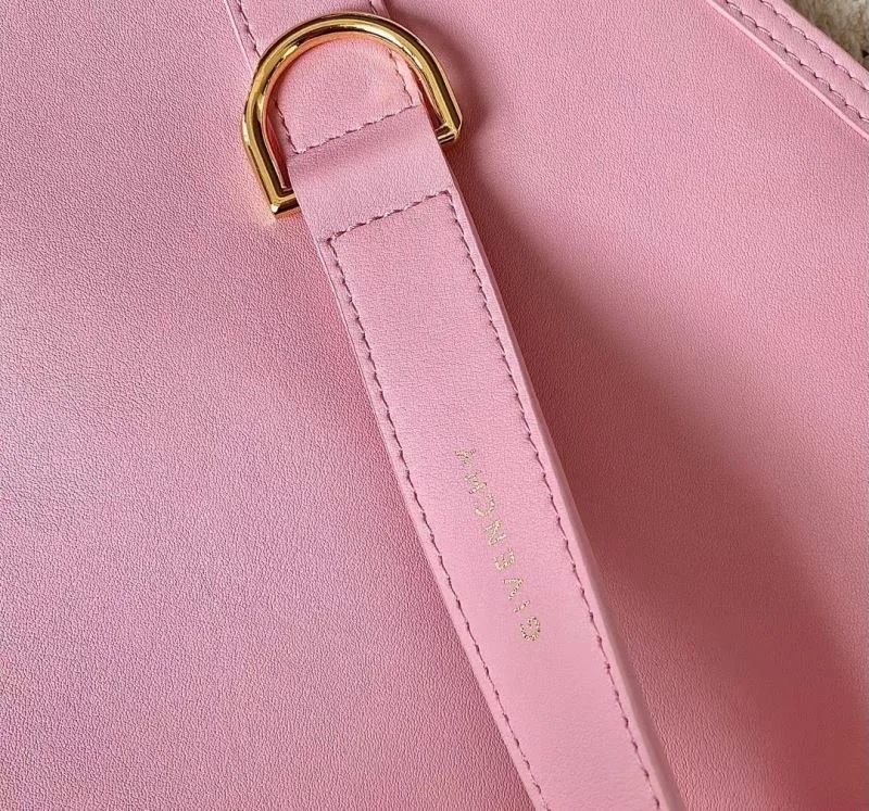 High fidelity Givenchy Shopping Bags