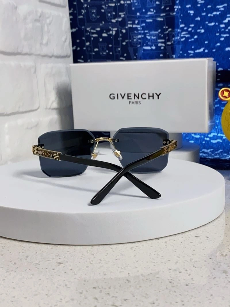 Top mirror Givenchy Sunglasses
