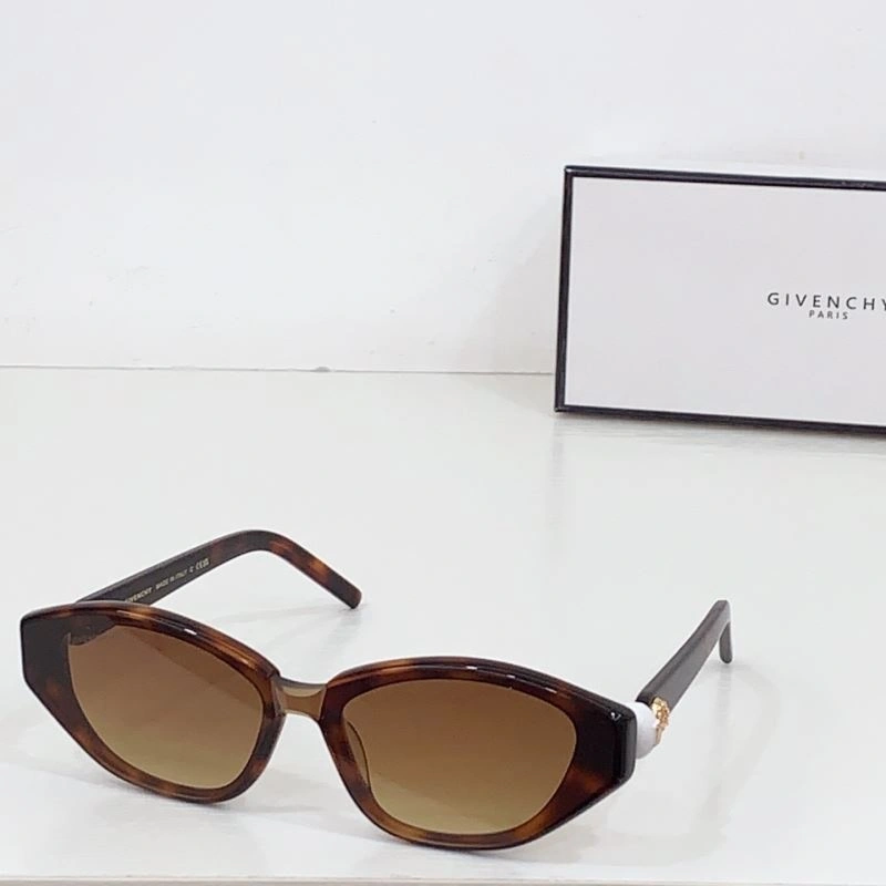 Accurate model Givenchy Sunglasses
