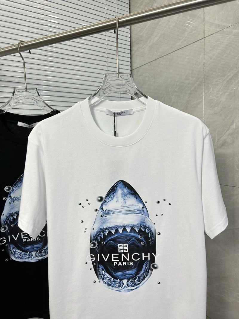 High accuracy Givenchy T-Shirts