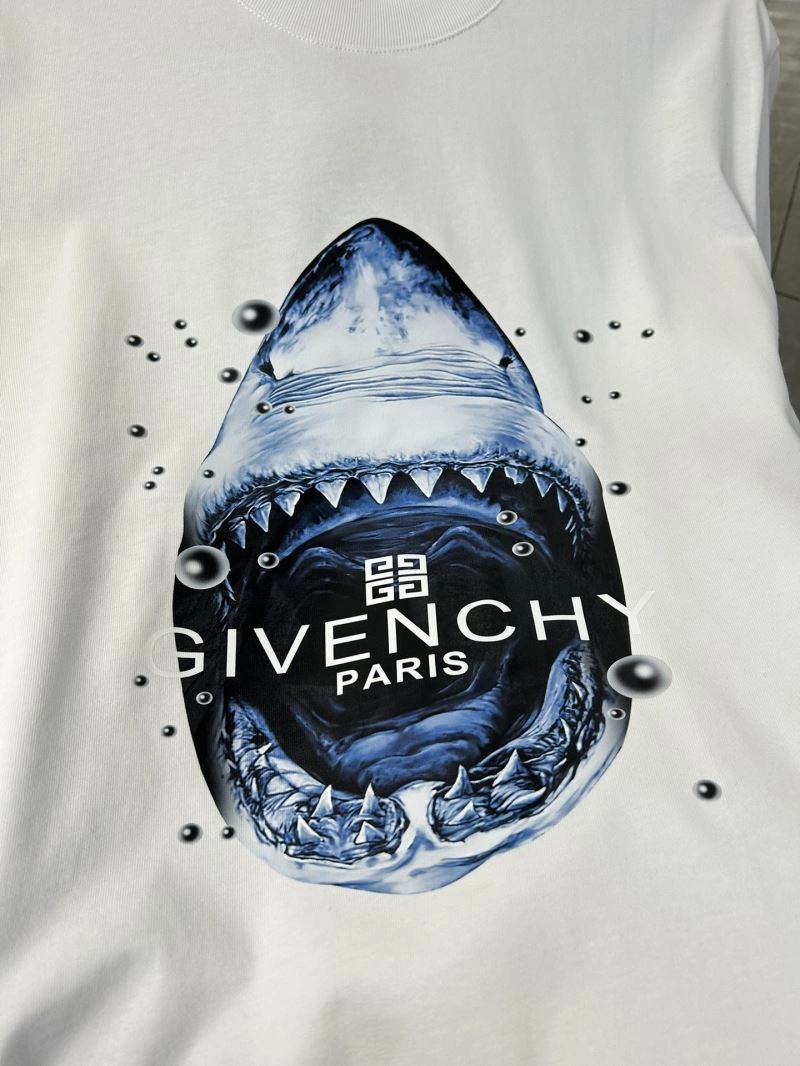 High accuracy Givenchy T-Shirts