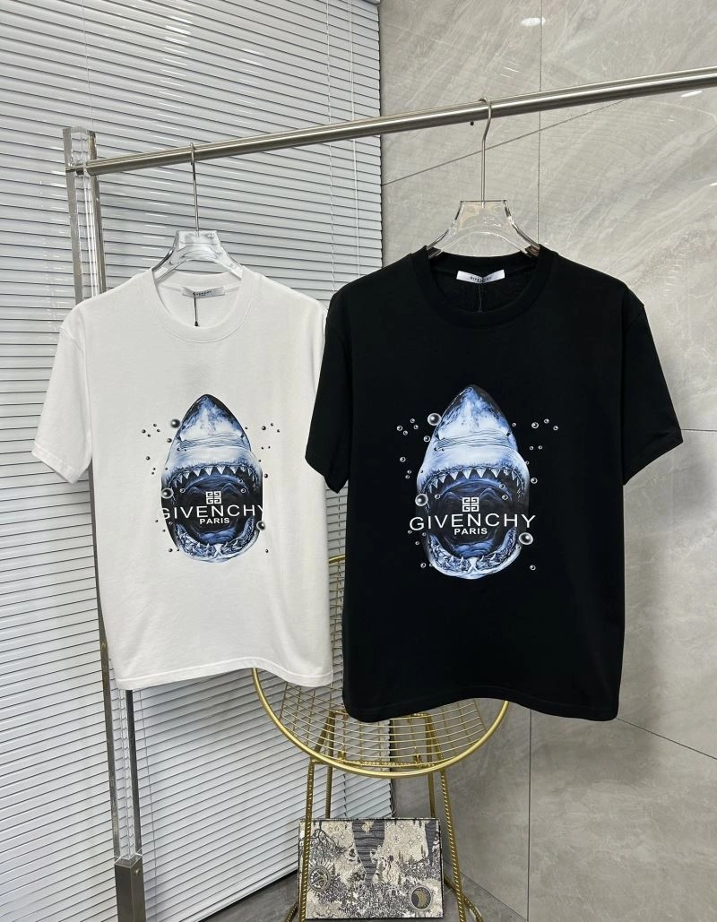 High accuracy Givenchy T-Shirts