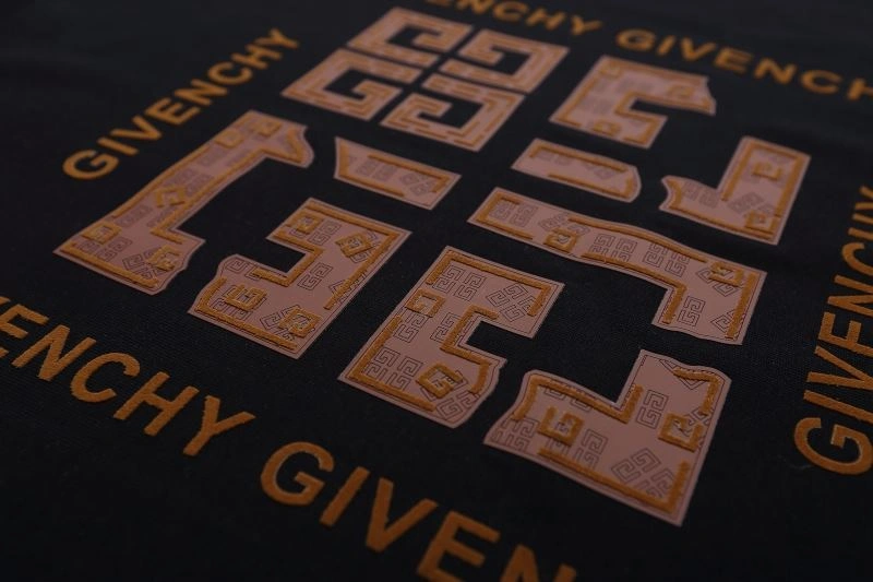 Discounted Givenchy T-Shirts