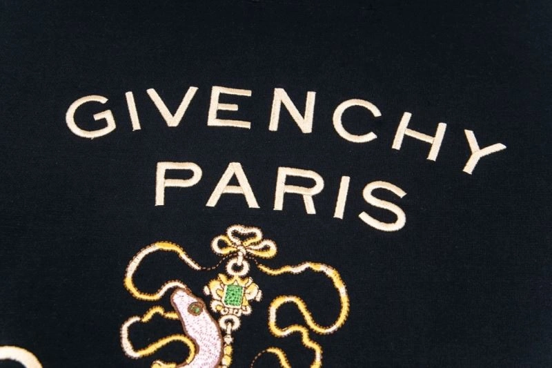 Low-cost Givenchy T-Shirts