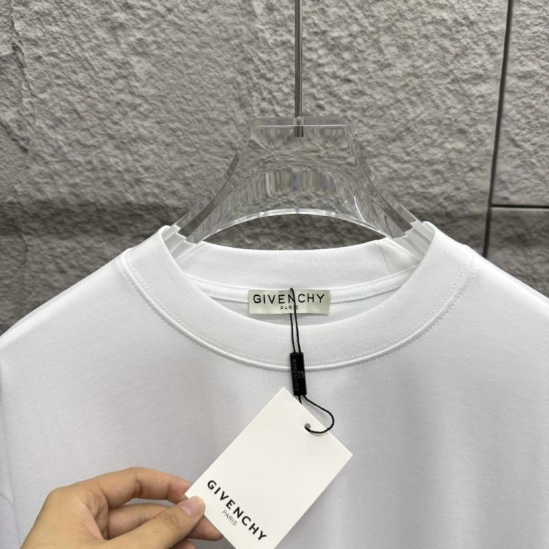1:1 copy Givenchy T-Shirts