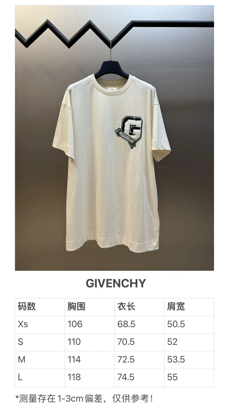 Accurate model Givenchy T-Shirts