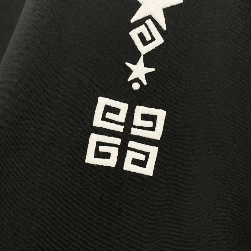 Bargain Givenchy T-Shirts