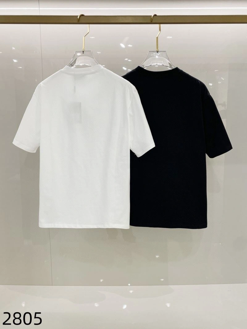 Bargain Givenchy T-Shirts