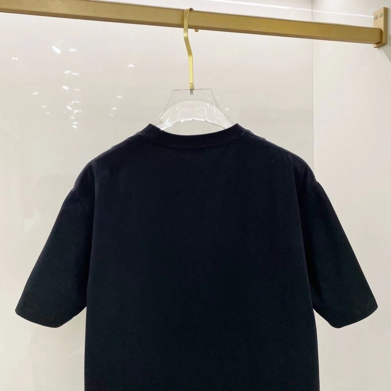 Bargain Givenchy T-Shirts