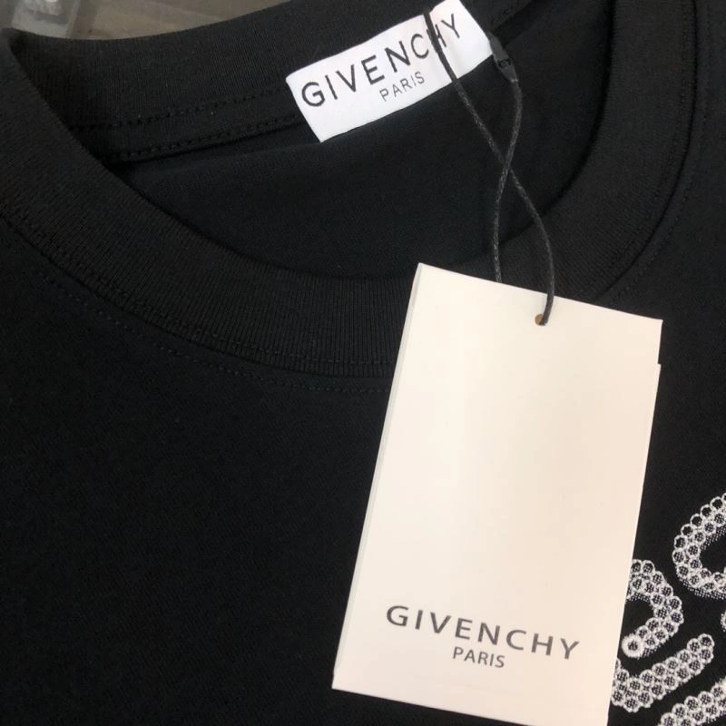 Discounted Givenchy T-Shirts