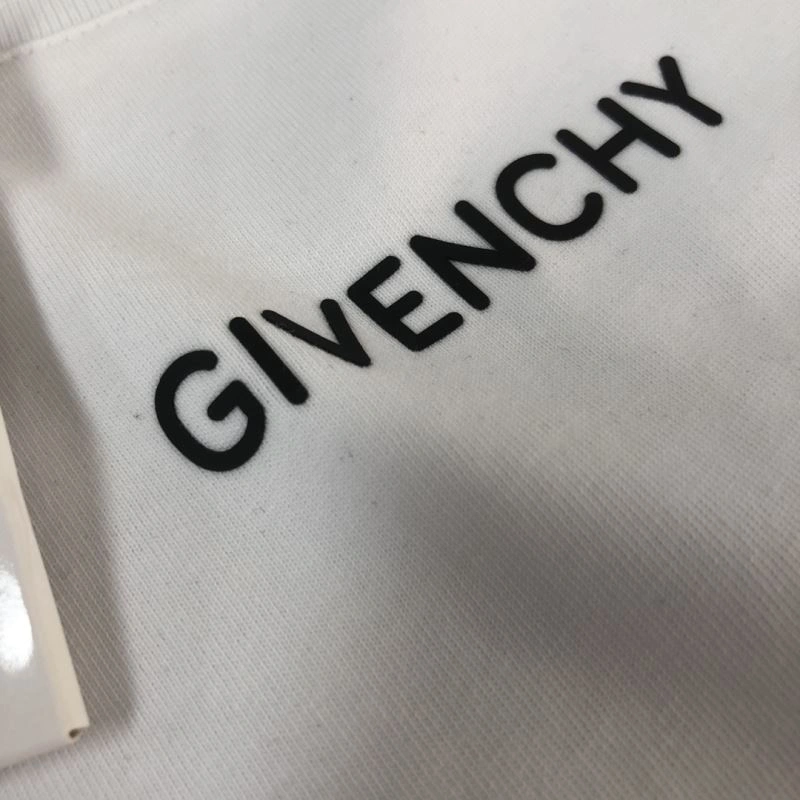 Inexpensive Givenchy T-Shirts