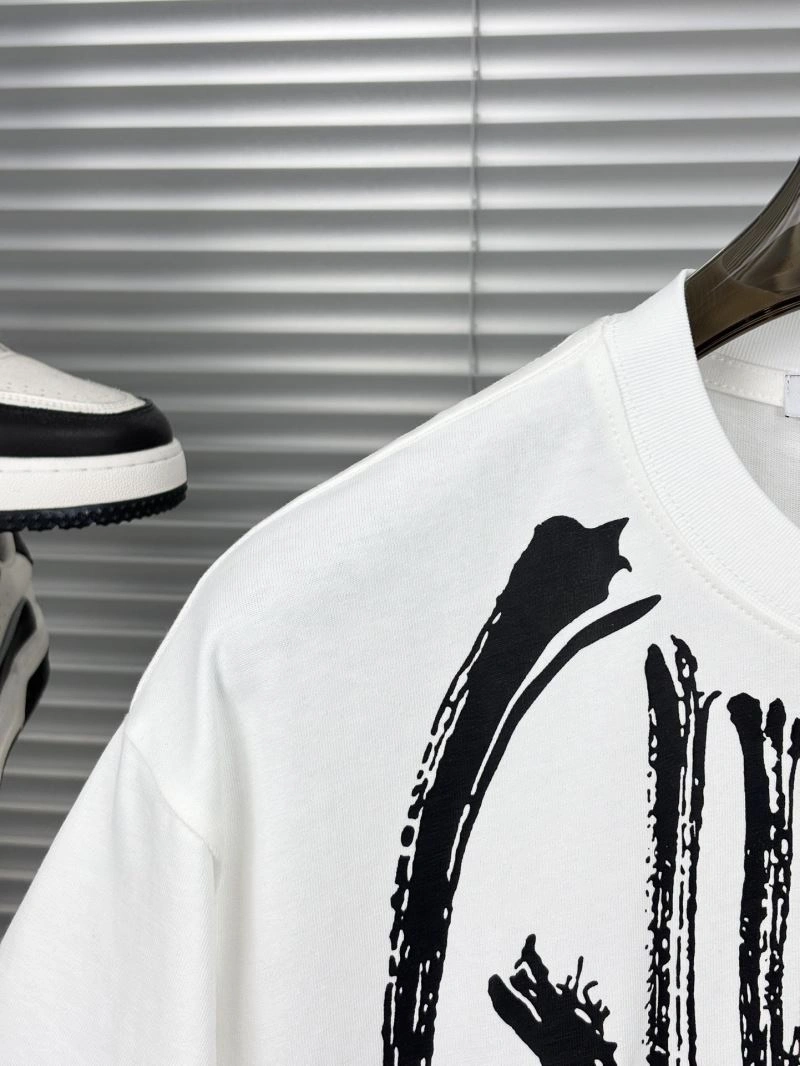 Bargain Givenchy T-Shirts