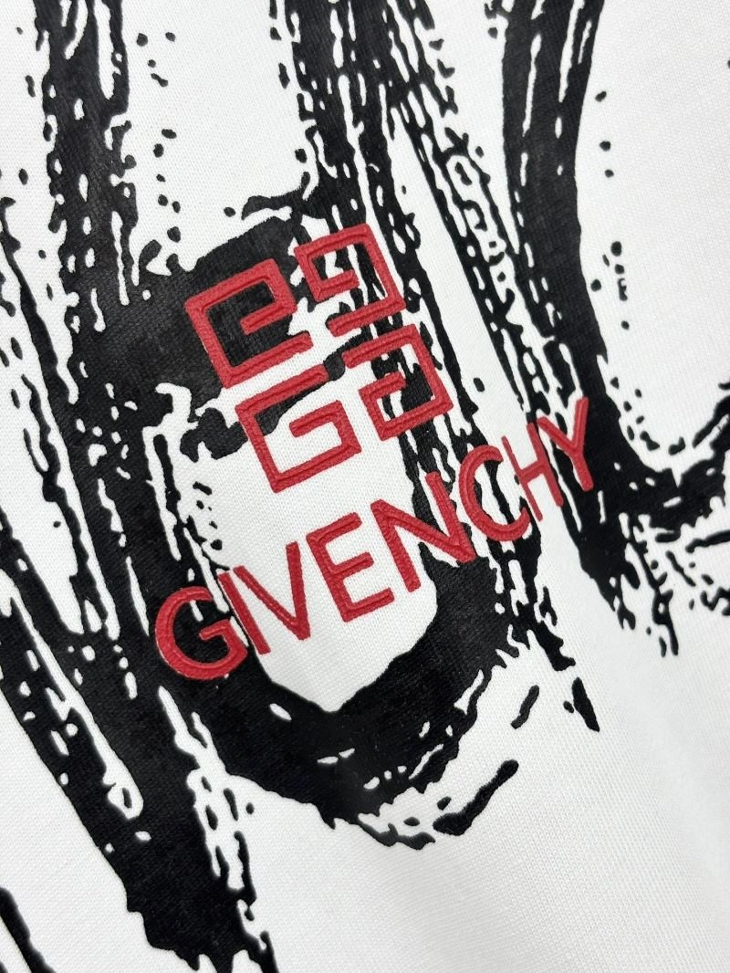Bargain Givenchy T-Shirts