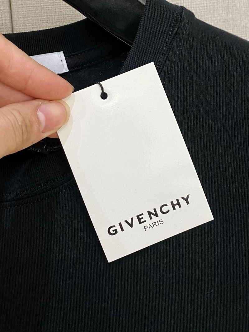 Inexpensive Givenchy T-Shirts