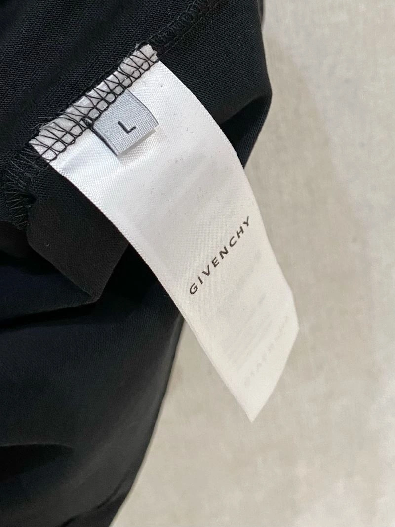 Inexpensive Givenchy T-Shirts