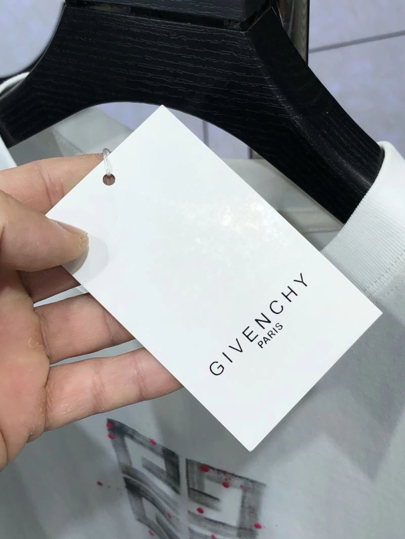 Economical Givenchy T-Shirts