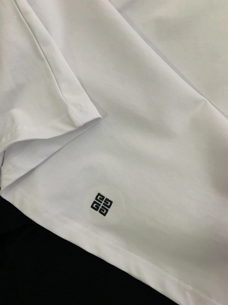 High fidelity Givenchy T-Shirts