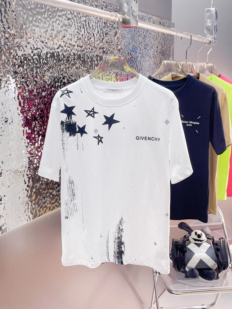 Givenchy T-Shirts
