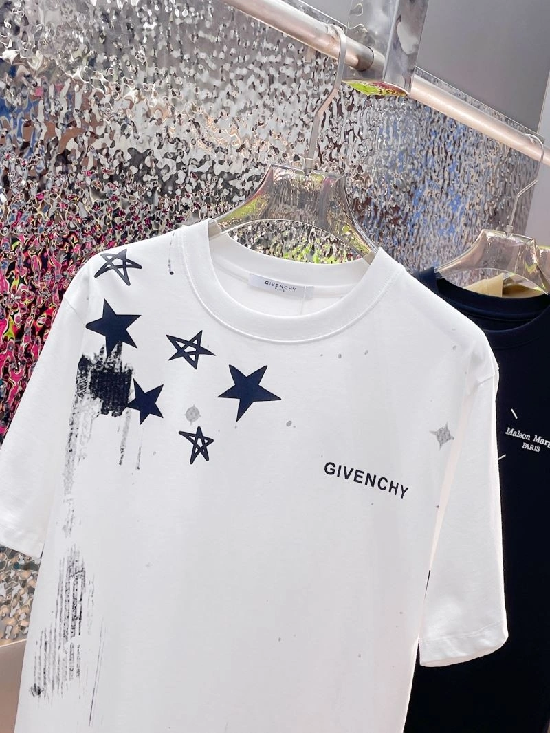 Top match Givenchy T-Shirts