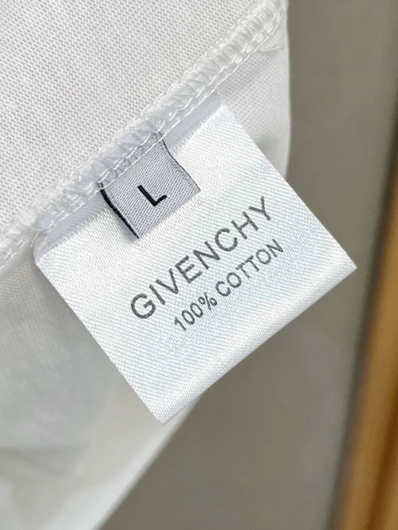 High fidelity Givenchy T-Shirts