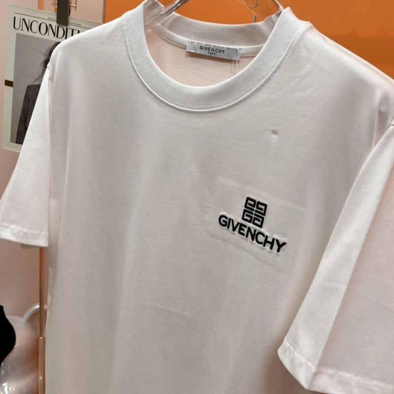 High accuracy Givenchy T-Shirts