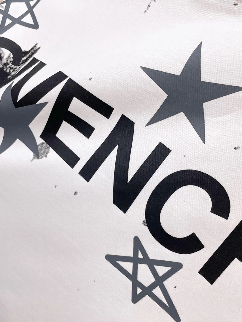 Discounted Givenchy T-Shirts