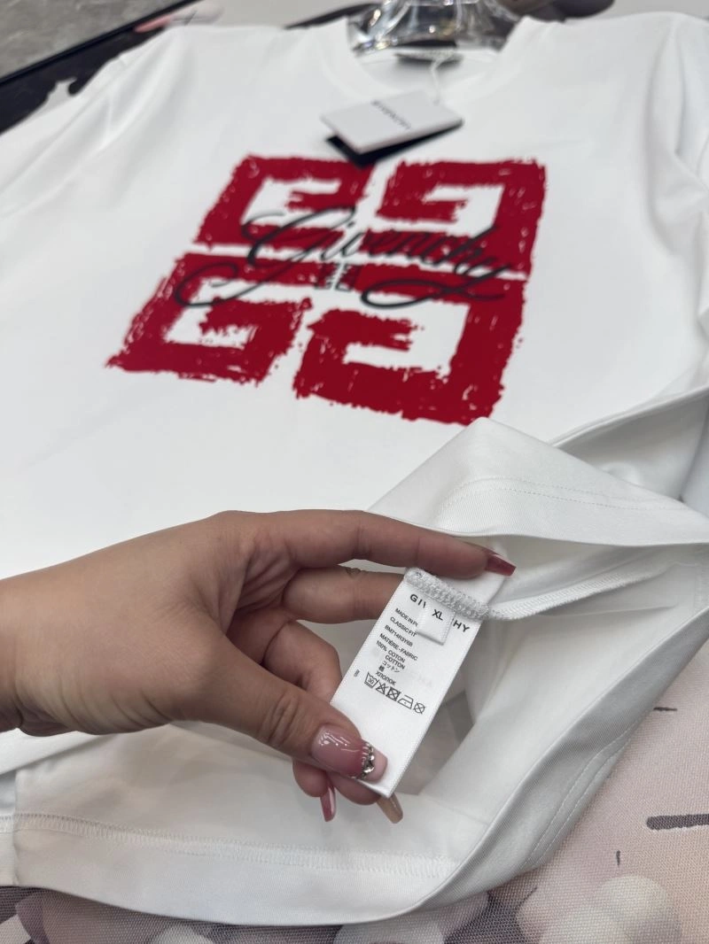 High fidelity Givenchy T-Shirts
