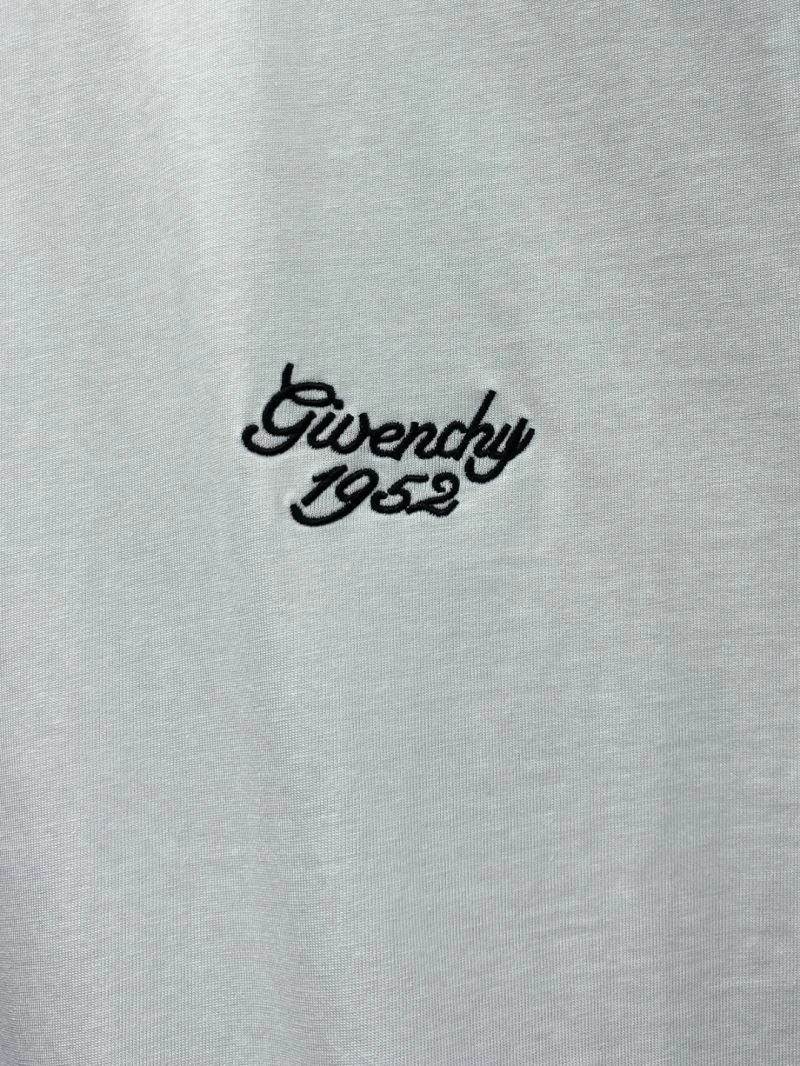 Reasonably priced Givenchy T-Shirts