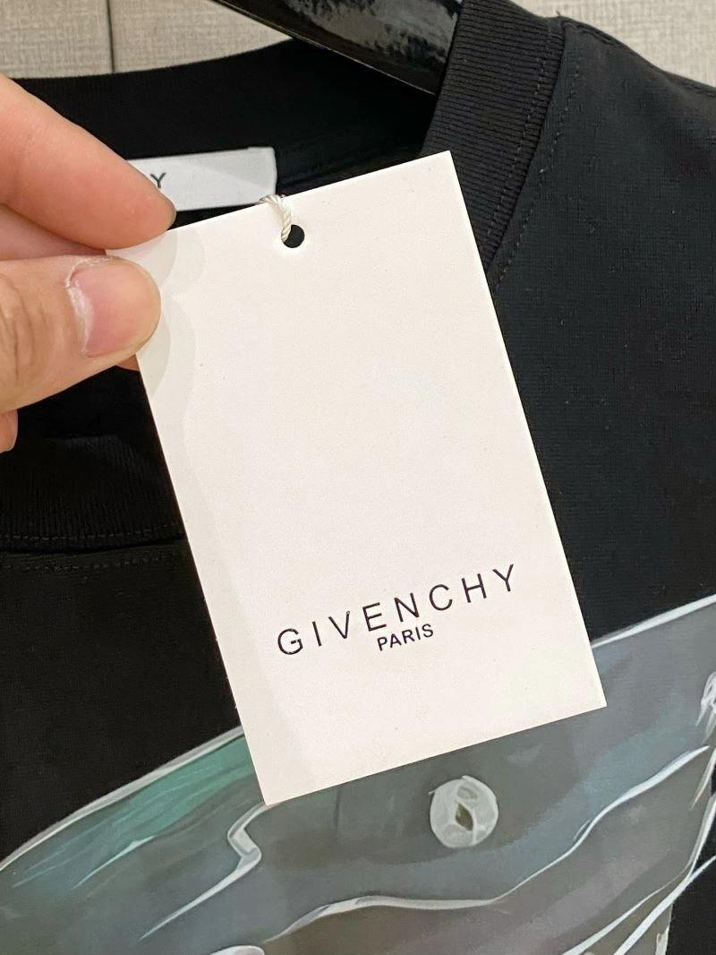 Top match Givenchy T-Shirts