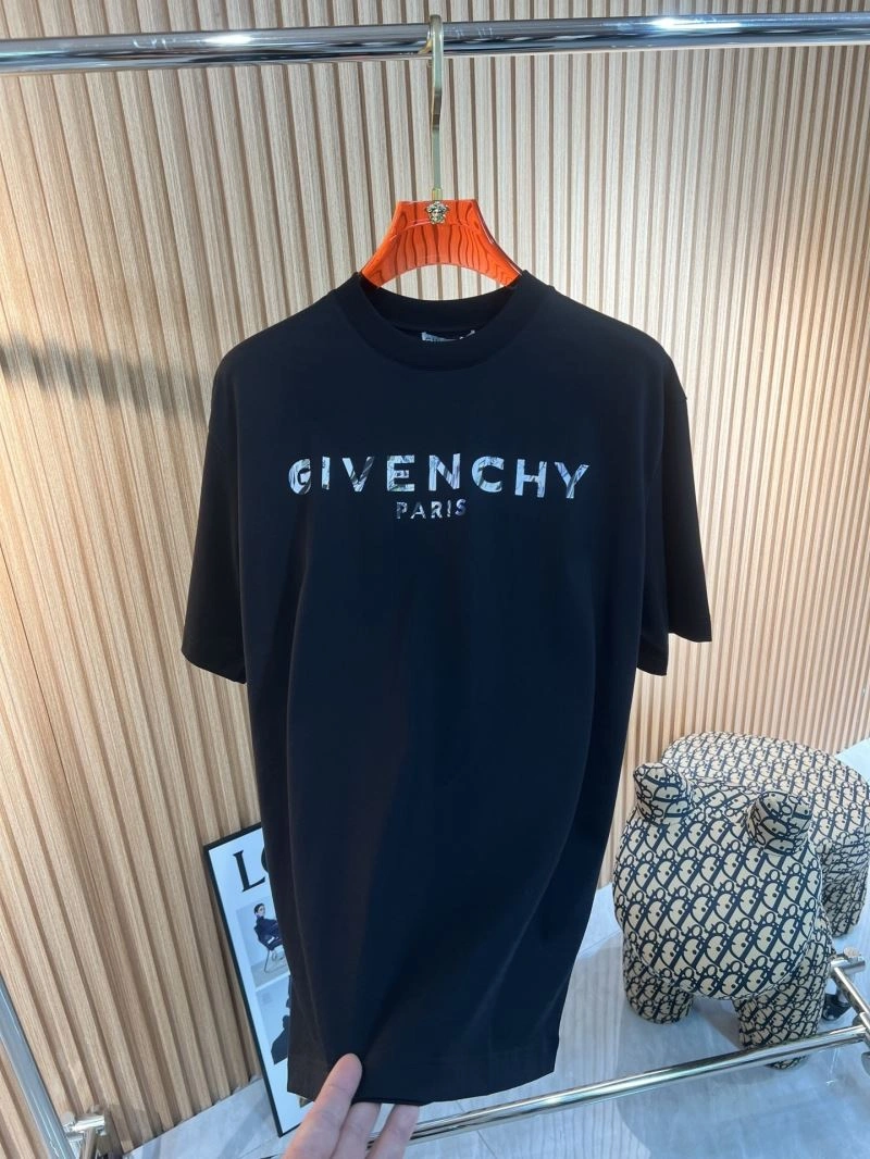 Inexpensive Givenchy T-Shirts