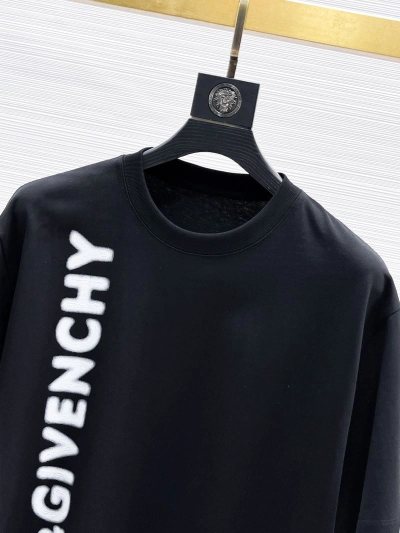 Reasonably priced Givenchy T-Shirts