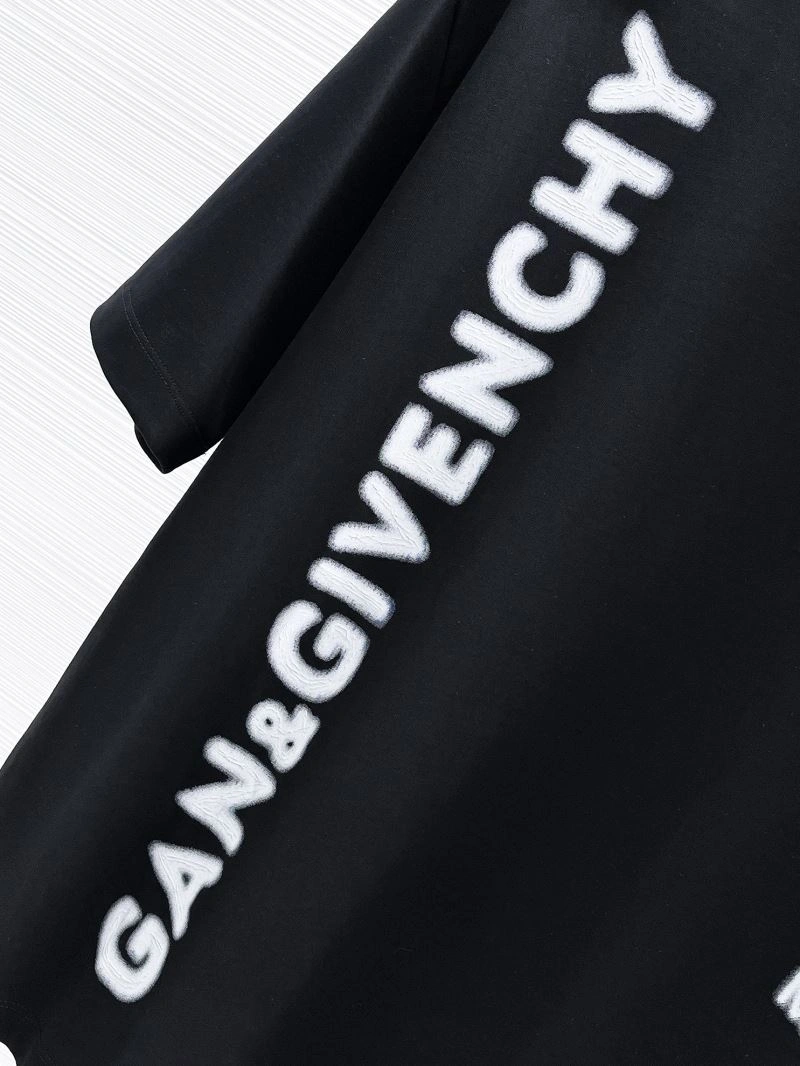 Reasonably priced Givenchy T-Shirts