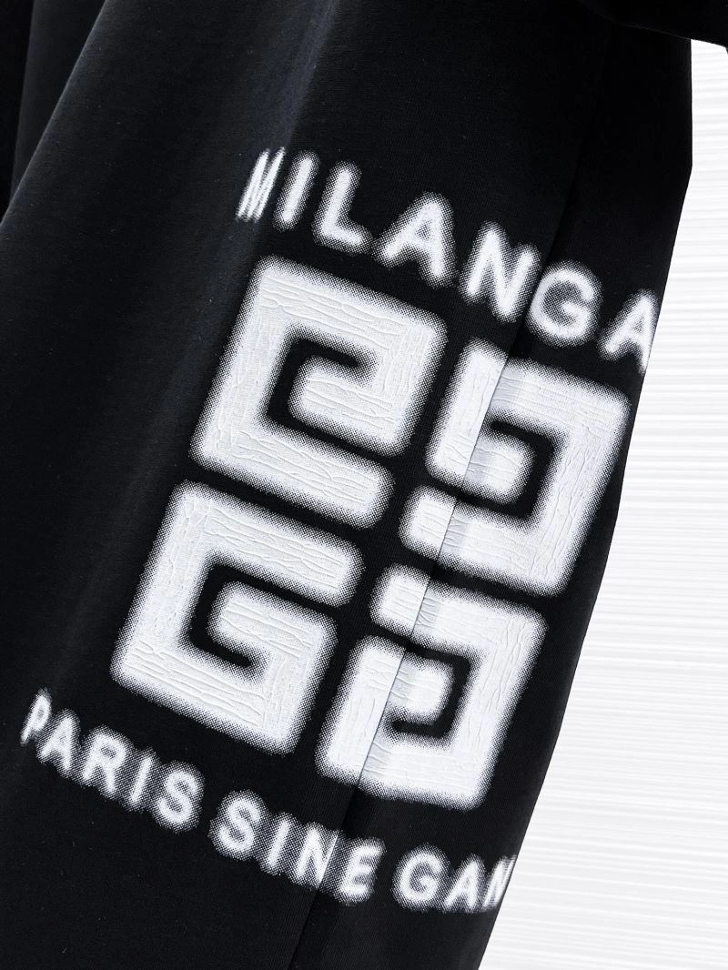 Reasonably priced Givenchy T-Shirts