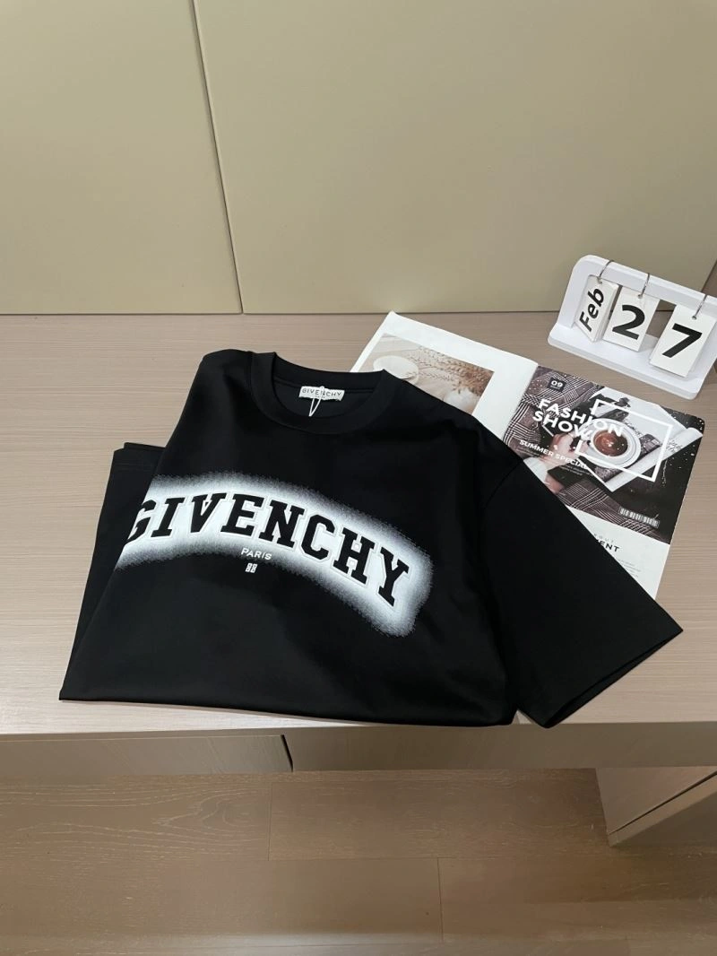 High accuracy Givenchy T-Shirts